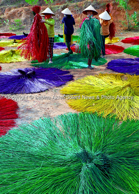 Solent News & Photo Agency | Solent News and Photos