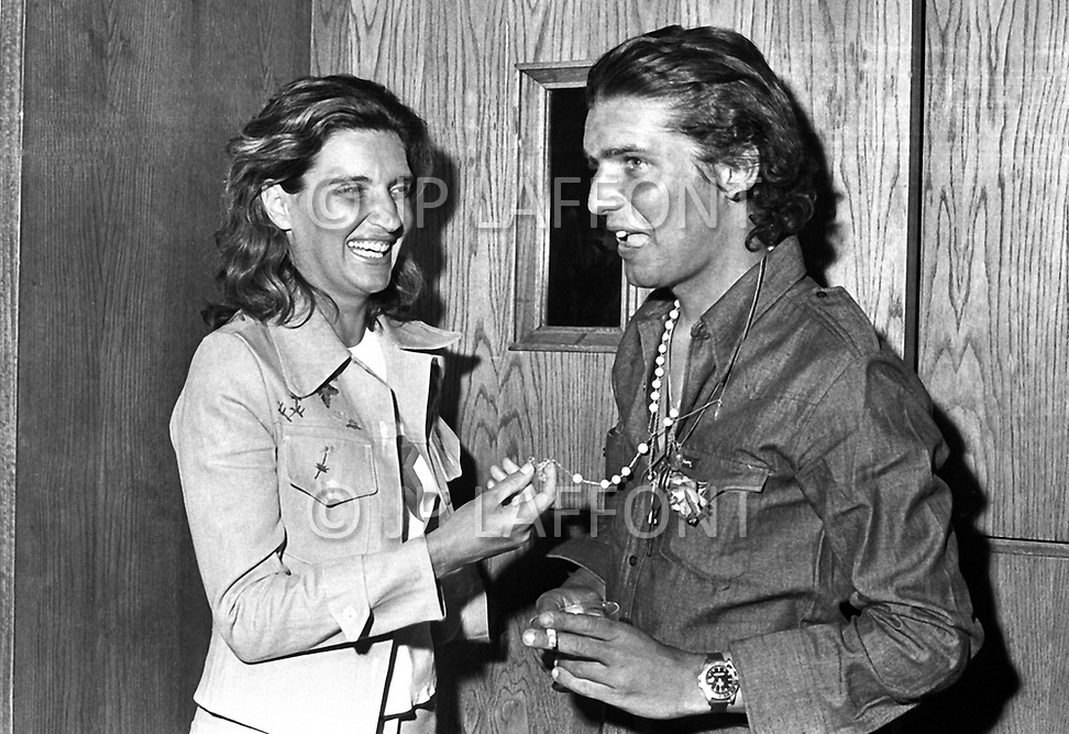 ANDES PLANE CRASH SURVIVORS LAF41018 (2) 22.JPG | Jean Pierre Laffont